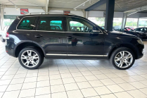 Někdo najel s VW Touareg s mocným 5,0 V10 TDI skoro 500 tisíc km a ...